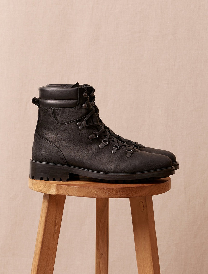 The Bradery | Pied De Biche - Bottines Alpine Boots Noir | The Bradery